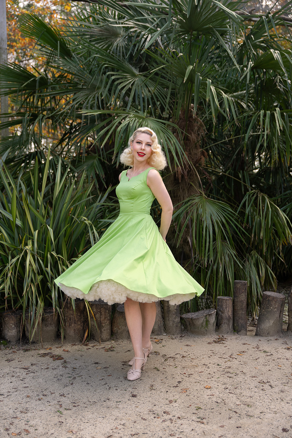 Greta Green Swing Dress - Hearts & Roses London